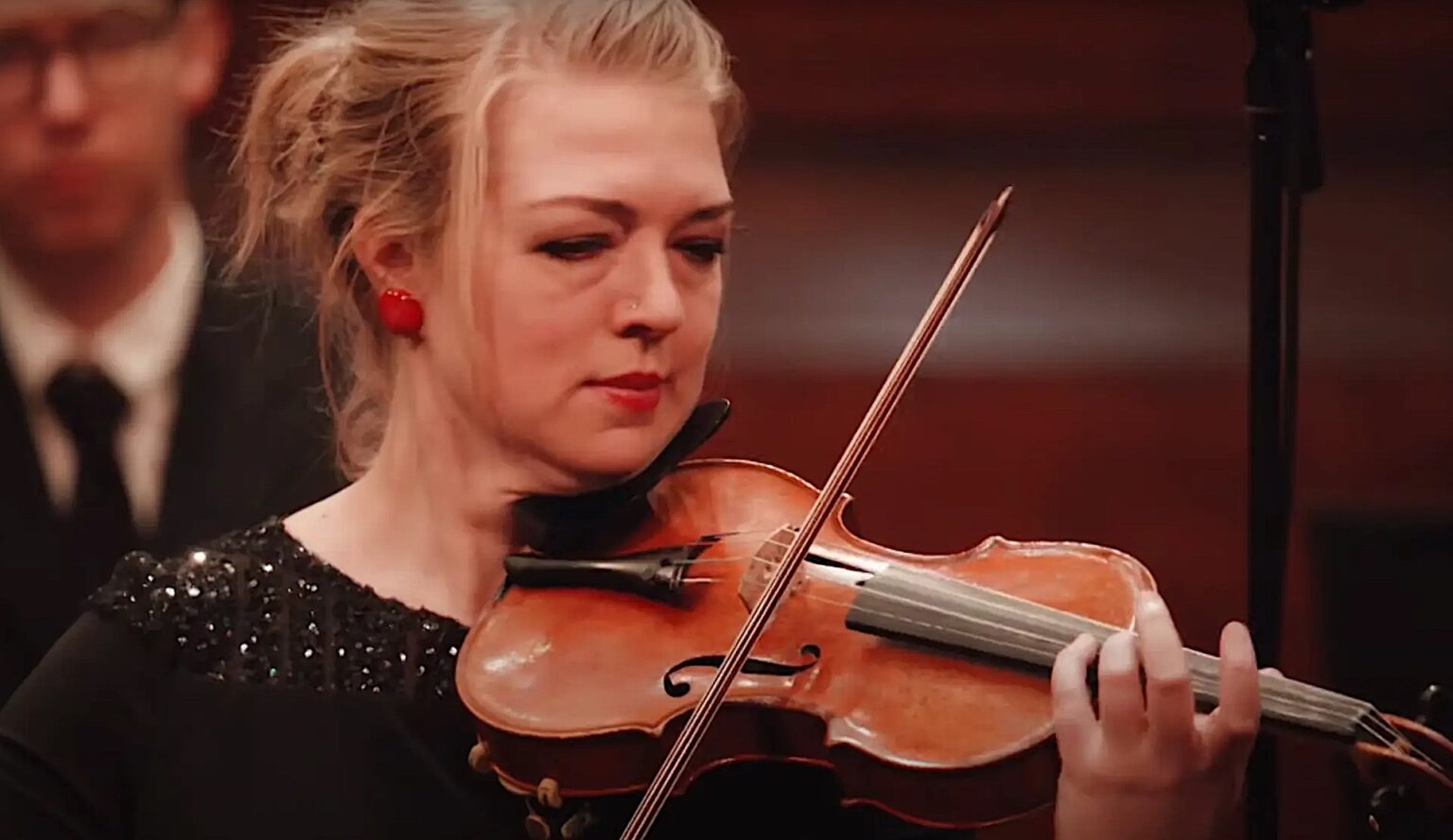 Bli kjent med Maria Angelika Carlsen – ledende 2. fiolinist i Oslo ...