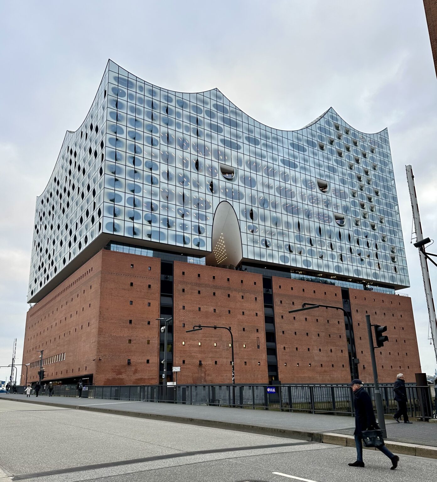 En vellykket reise til Hamburg og konserthuset Elbphilharmonie - Ofo Venner